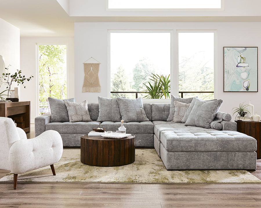 Jonathan Louis | Seldens Designer Home Furnishings